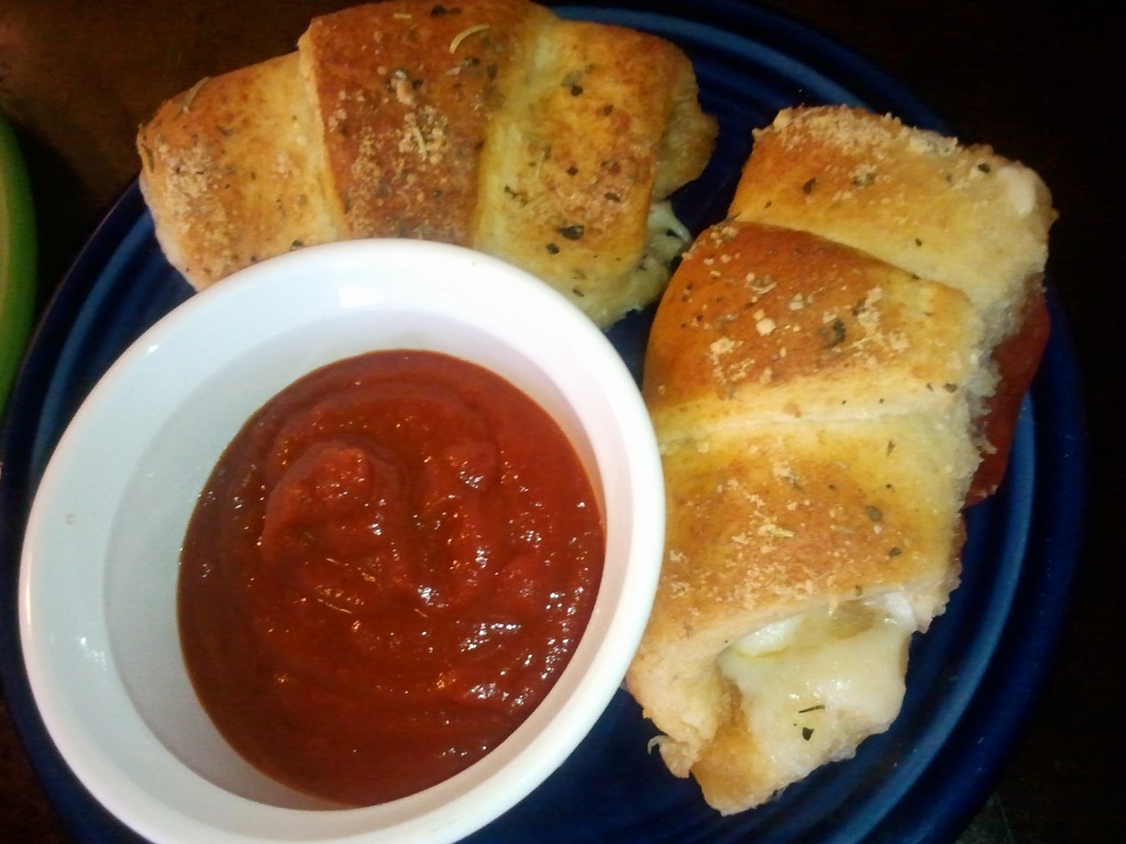 Make-It-Yourself Monday: EASY Italian Rolls - MississippiMom.com